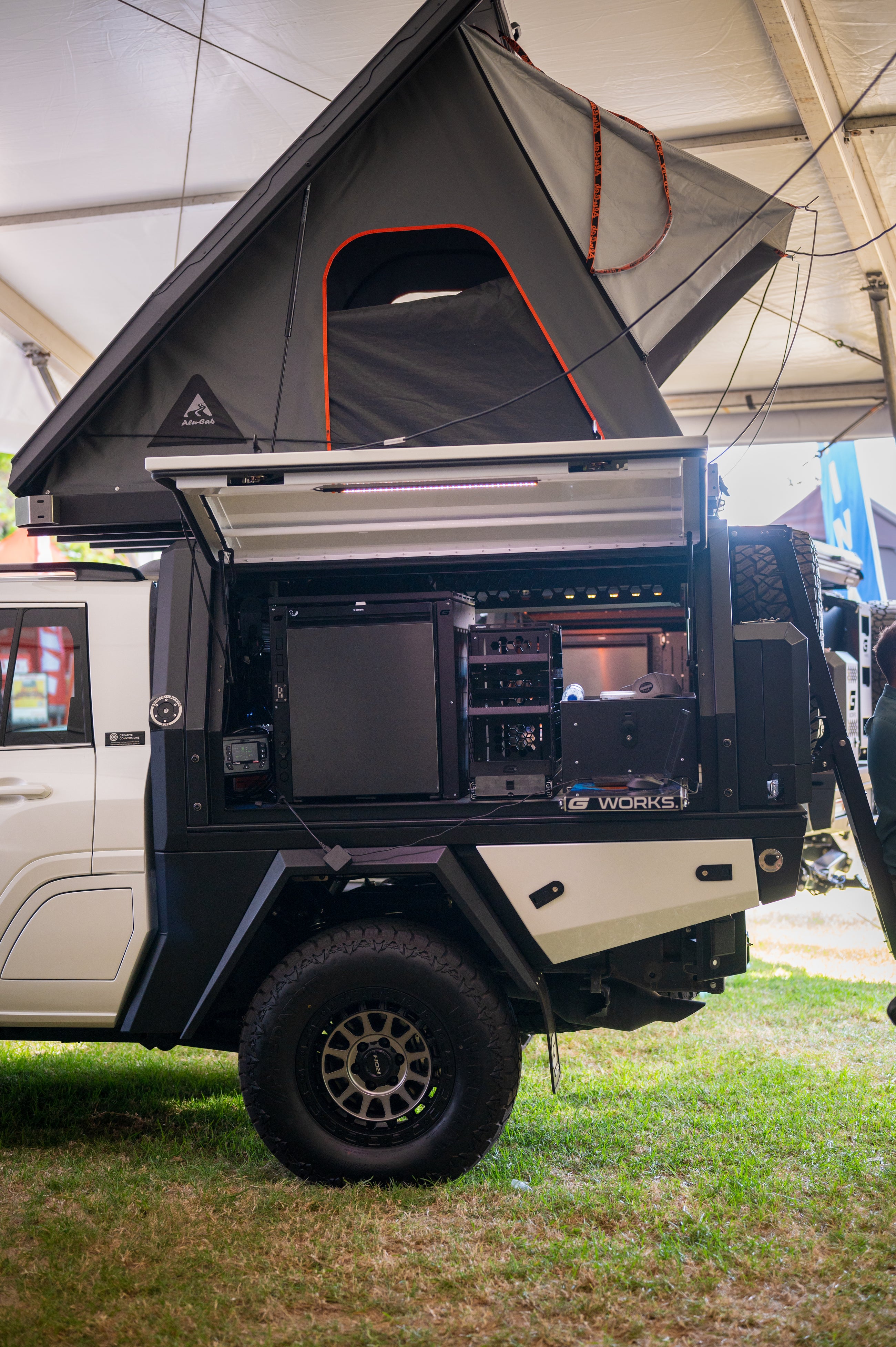 GWorks: Premium Aluminium Ute Trays, Canopies & Accessories